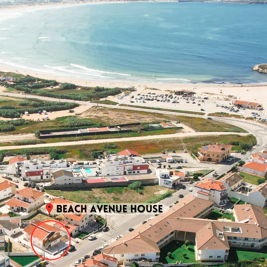 Beach Avenue House - Peniche Surf Camp
